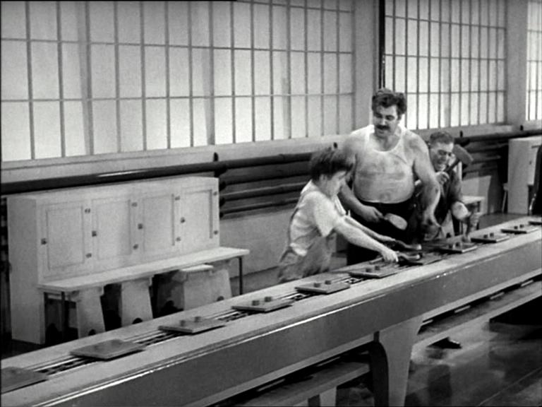 Tempi moderni - Modern Times (1936) - CIAKHOLLYWOOD